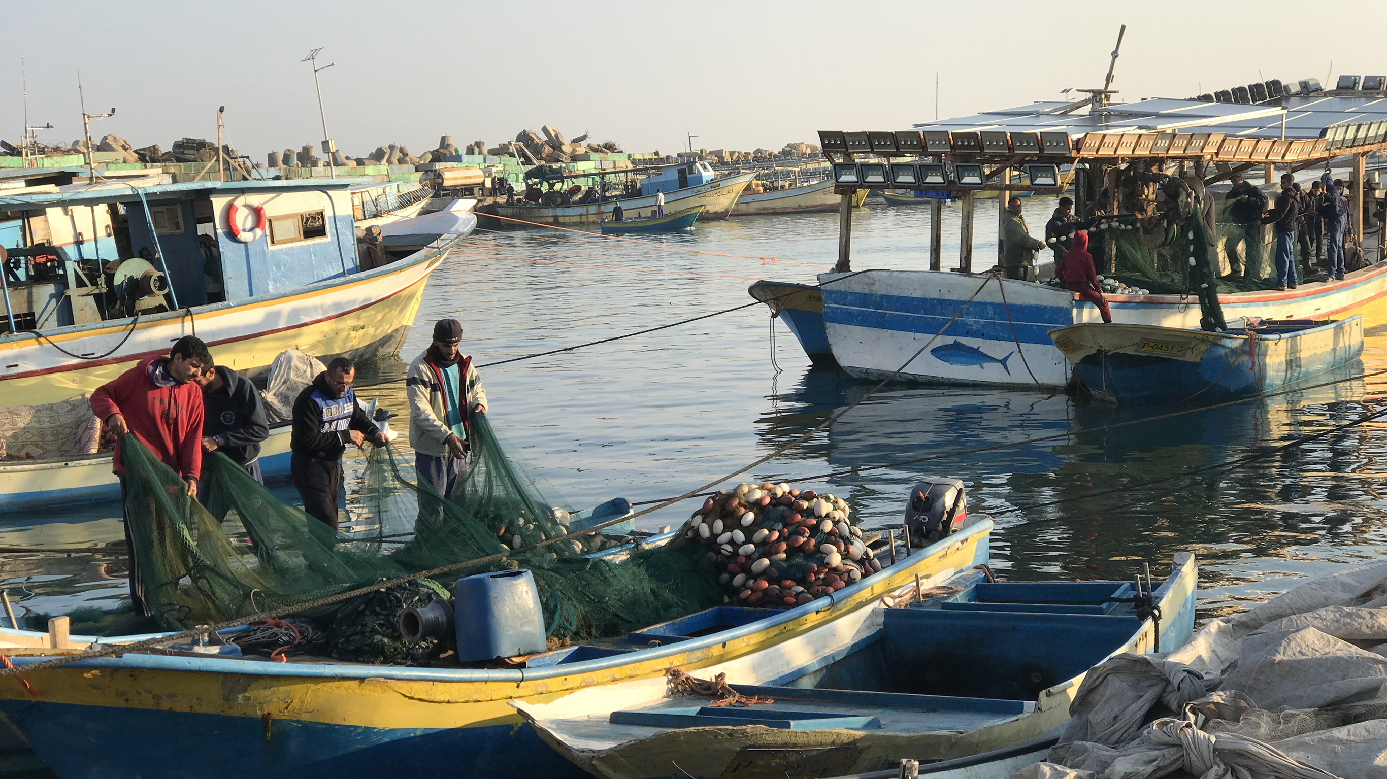 Gaza fishermen hope for new start with expanded zone - Al-Monitor ...