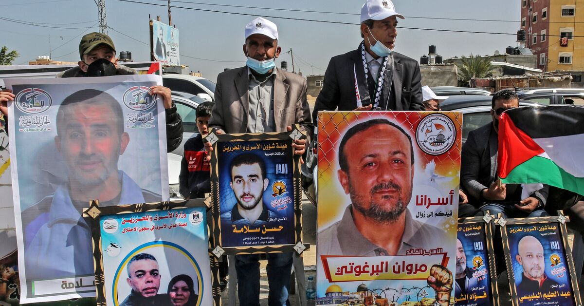 Israel cracks down on Hamas as Palestinian election nears - AL-Monitor ...