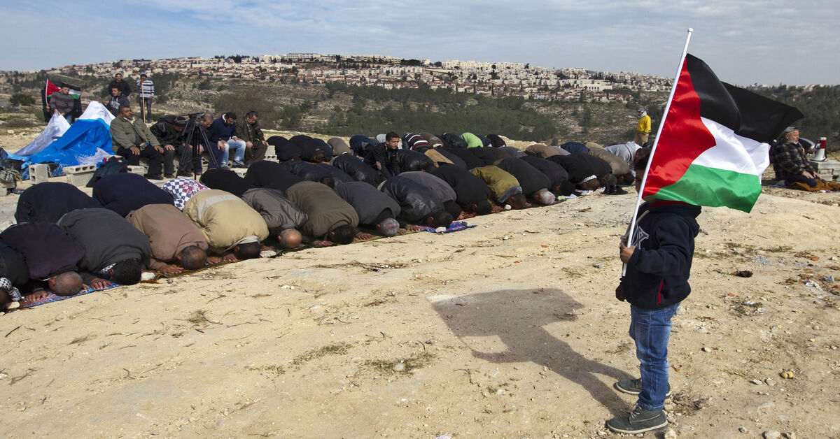 Palestinian village becomes prison for residents - AL-Monitor: The ...