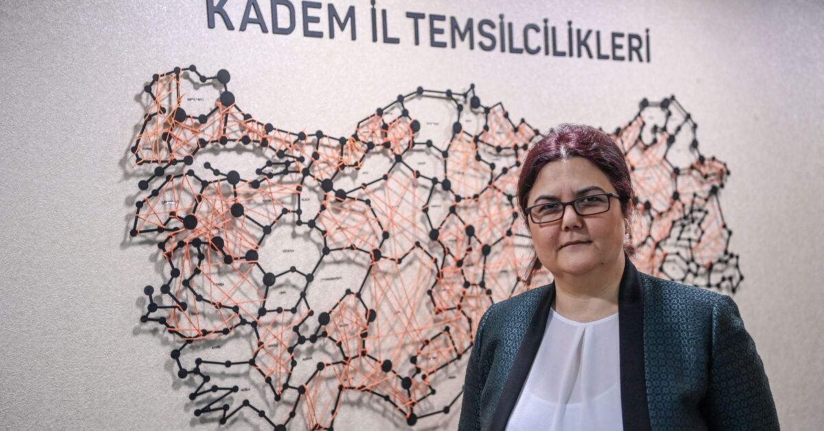 Why women are calling for Turkey's only female cabinet member to resign ...