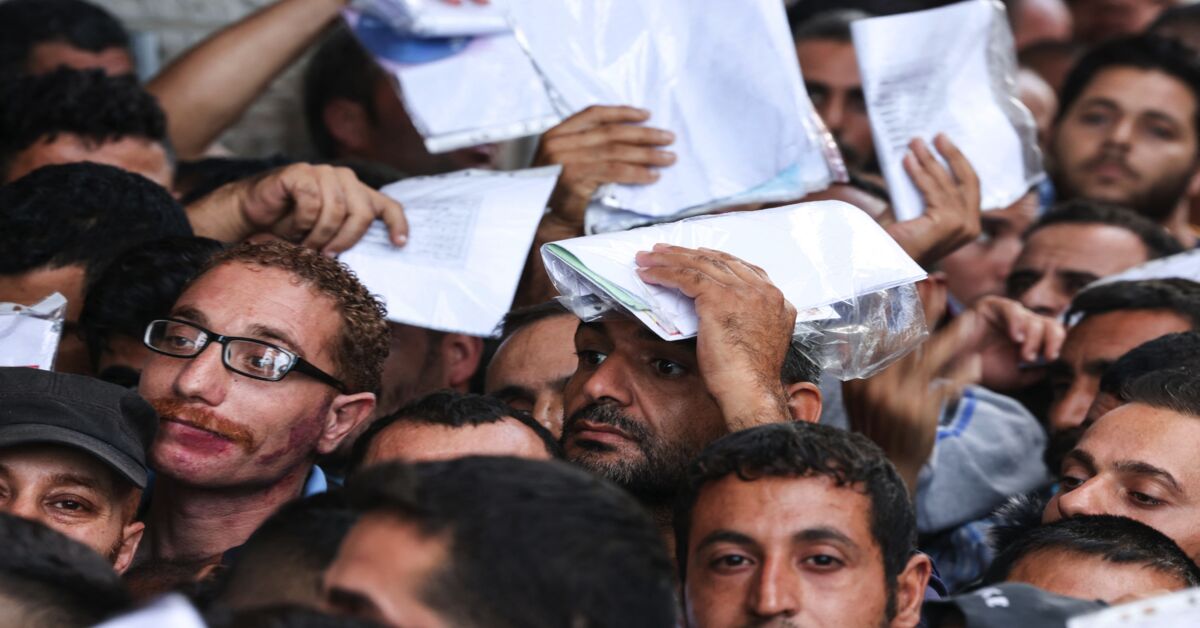 Israel announces 3,000 new Gaza work permits - AL-Monitor: The Middle ...