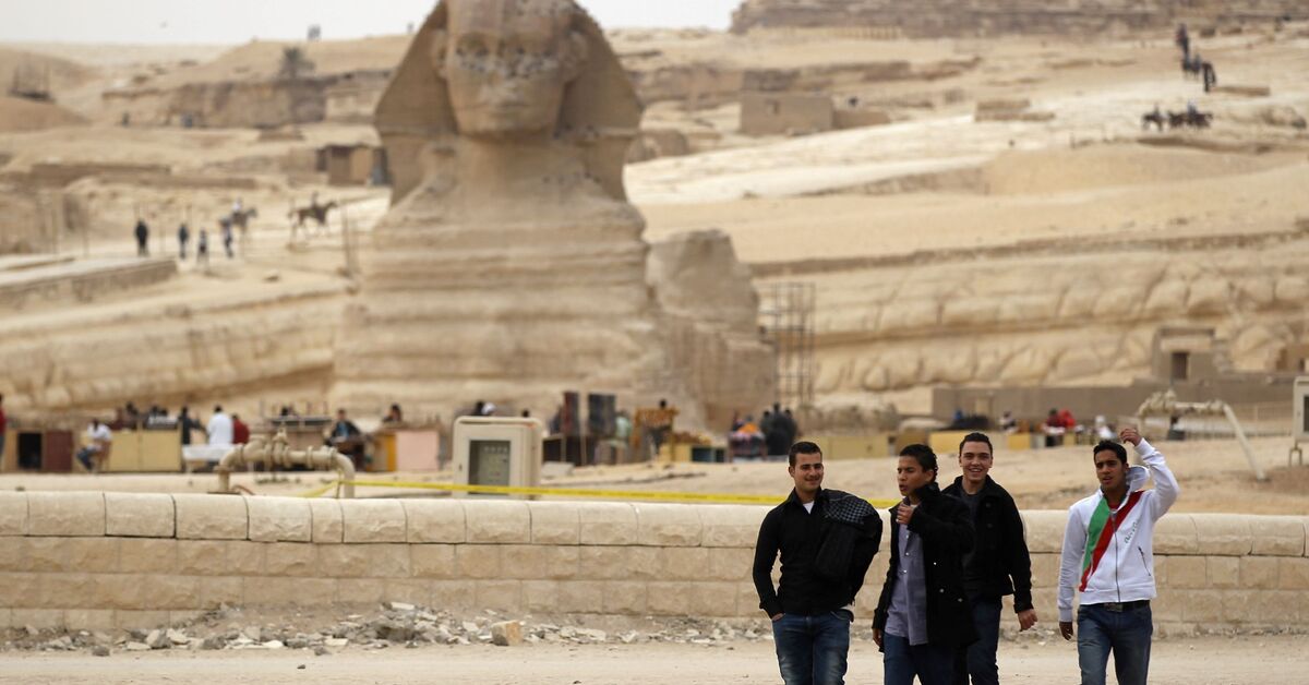 Archaeologists scoff at claim of second Sphinx statue - AL-Monitor: The ...