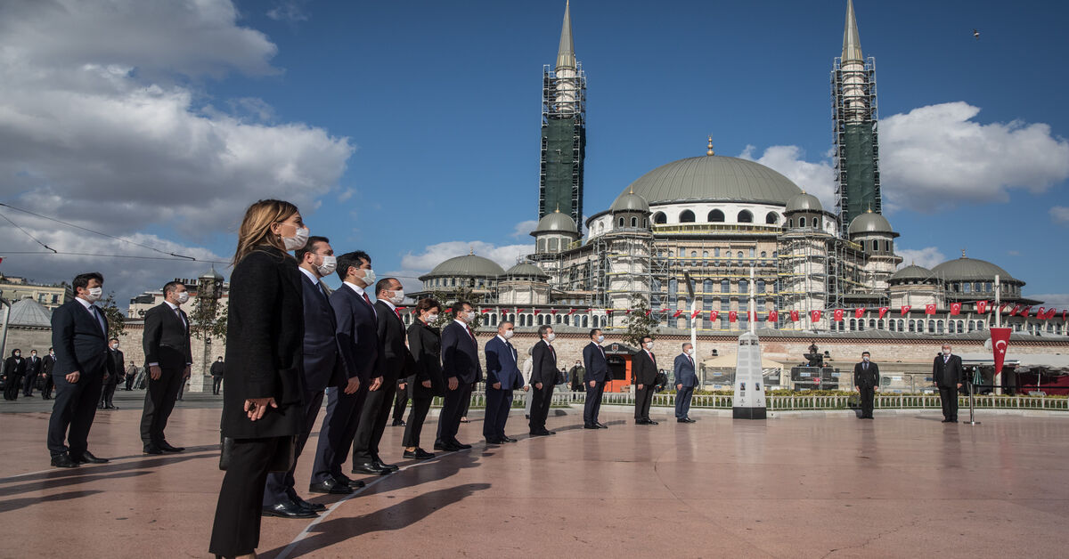 Turkish government probes city of Istanbul employees for alleged terror ...