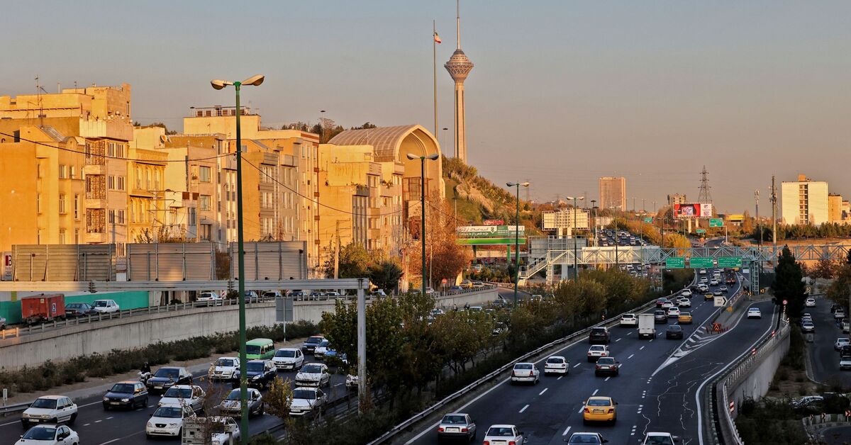 Iran’s economic policies lacking vision - AL-Monitor: The Middle Eastʼs ...
