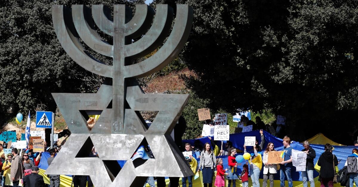 More than 5,000 Ukrainians inquire about moving to Israel: agency - AL ...