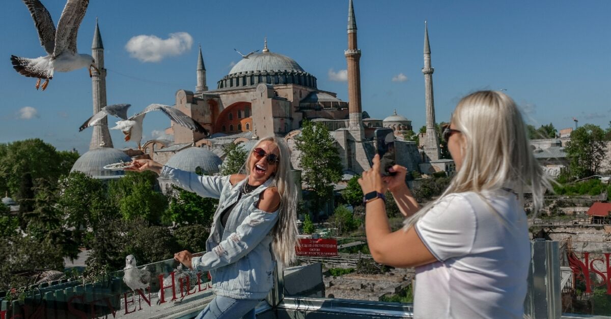 Turkey tourism recovery hurt by Russia invasion of Ukraine - AL-Monitor ...