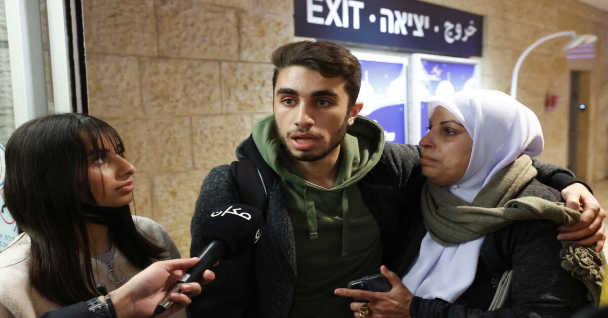 Arab-Israeli party rallies to get students out of Ukraine - AL-Monitor ...