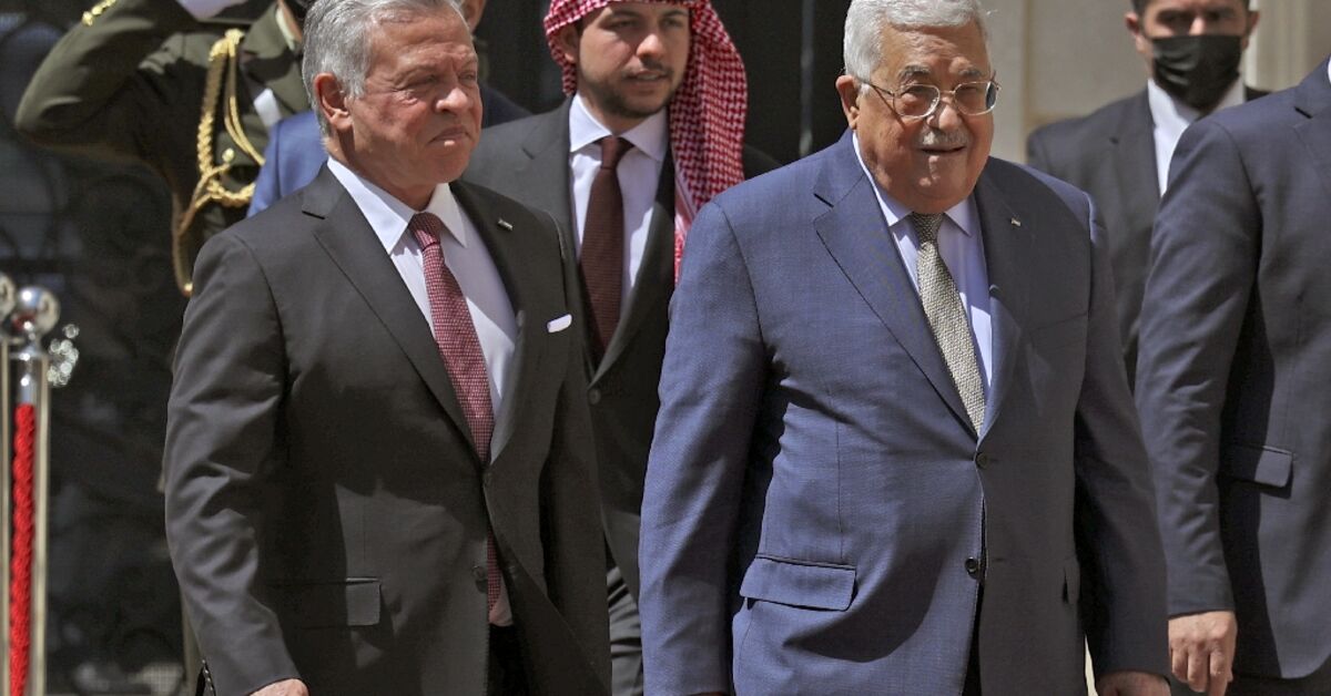 Jordan's king makes rare West Bank trip to meet Abbas - AL-MONITOR: The ...