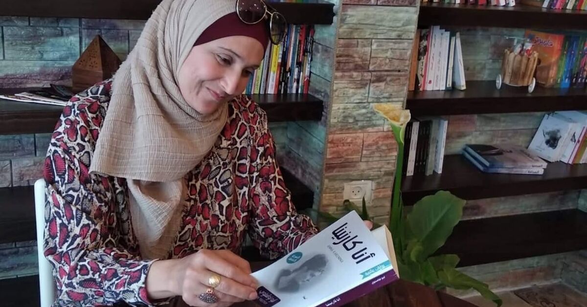 Palestinian woman breaks male monopoly on folk art of zajal - AL ...