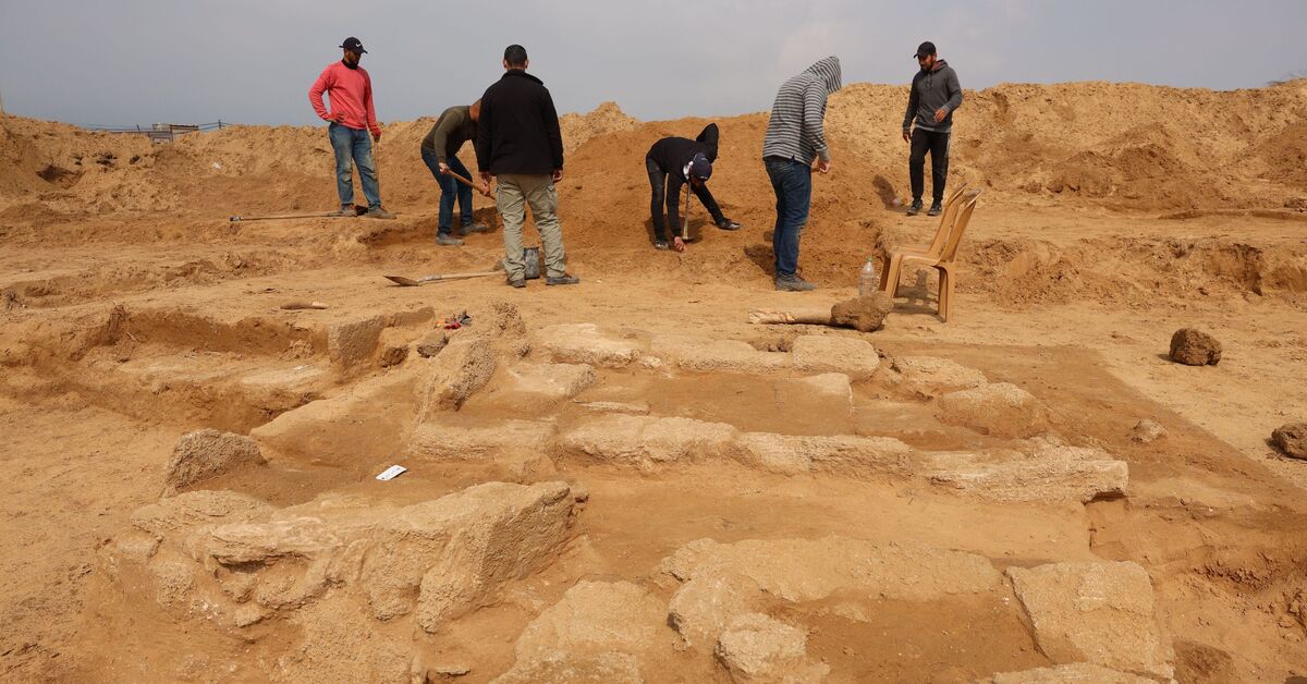 Antiquities thieves raid Roman tomb in Nablus - AL-Monitor: The Middle ...