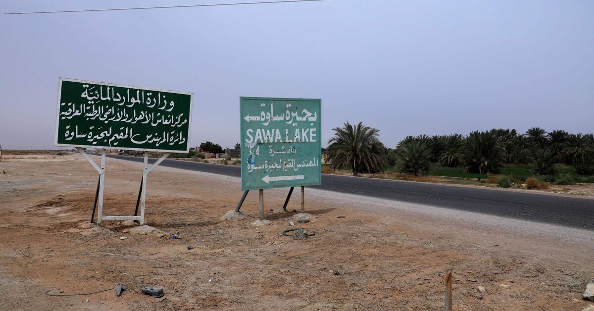 Historic Sawa Lake disappears from Iraqi map - AL-MONITOR: The Middle ...