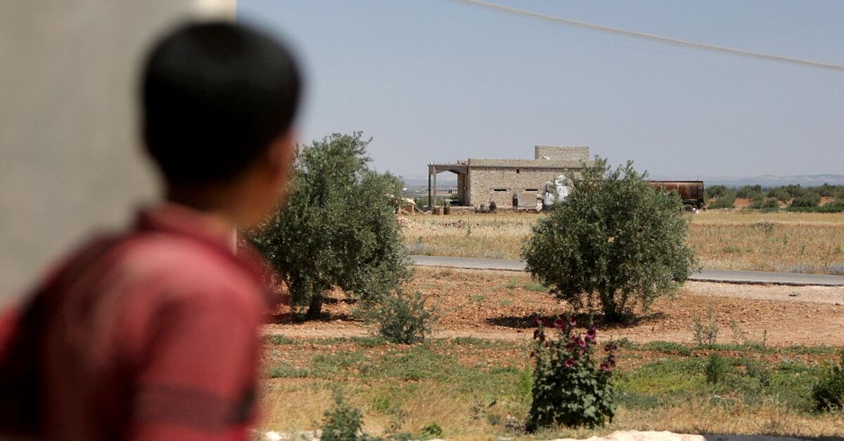 US airborne raid captures top IS operative in Syria - AL-Monitor: The ...