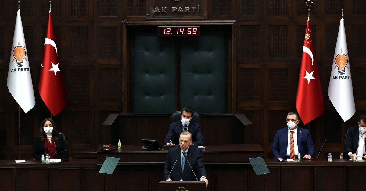 Turkey’s ruling party members stick with Erdogan - AL-Monitor: The ...