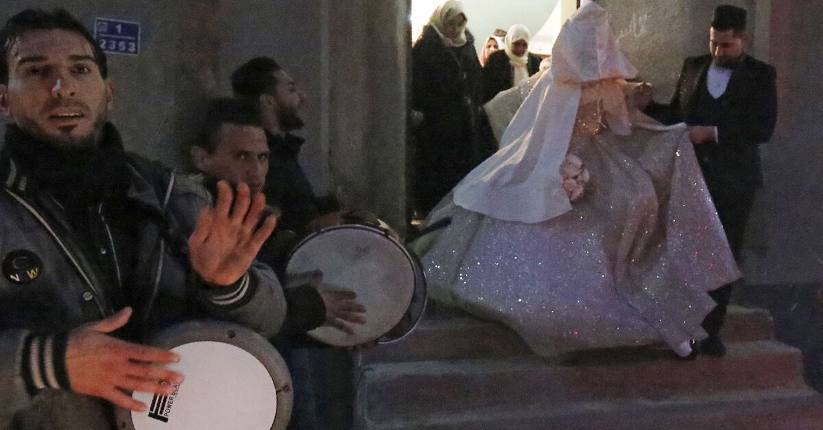 Gaza falls quiet as Hamas bans street concerts - AL-Monitor: The Middle ...