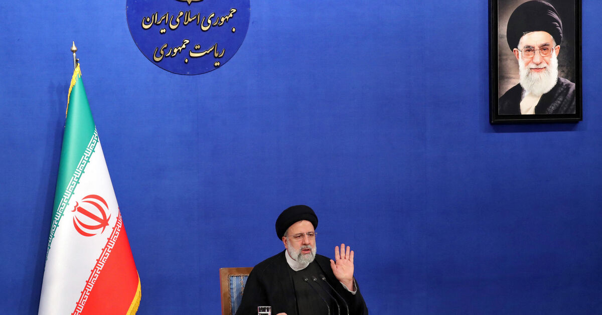 Khamenei heaps praise on Iranian administration - AL-Monitor: The ...