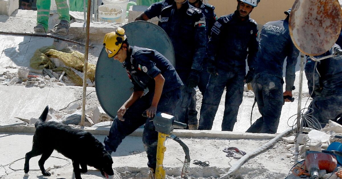 Nine bodies pulled from collapsed Jordan building - AL-Monitor: The ...