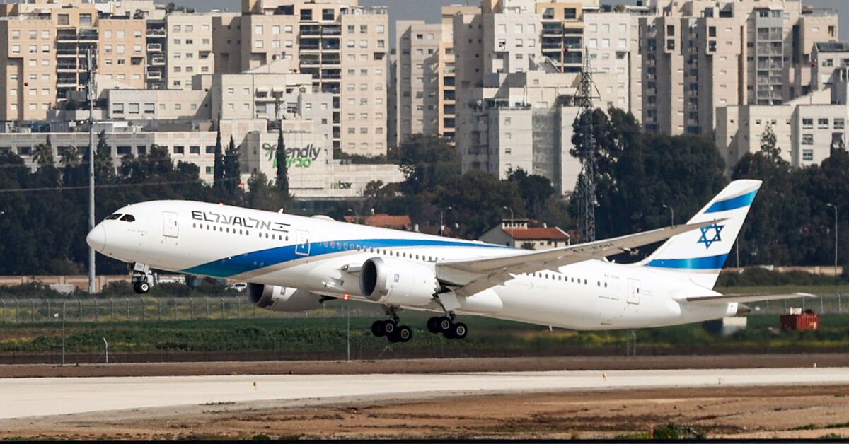 Israel keeps flights coming as Jews flee Russia - AL-Monitor: The ...