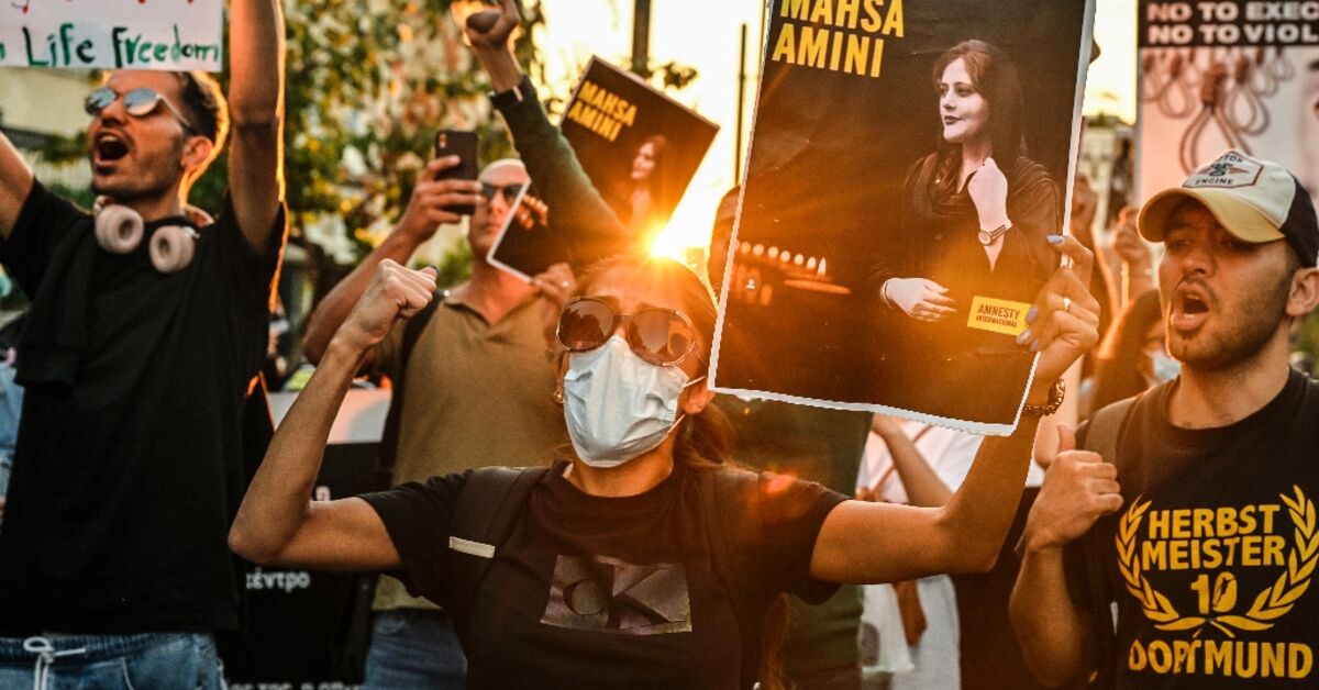 Iranian protesters in new show of defiance despite crackdown - AL ...