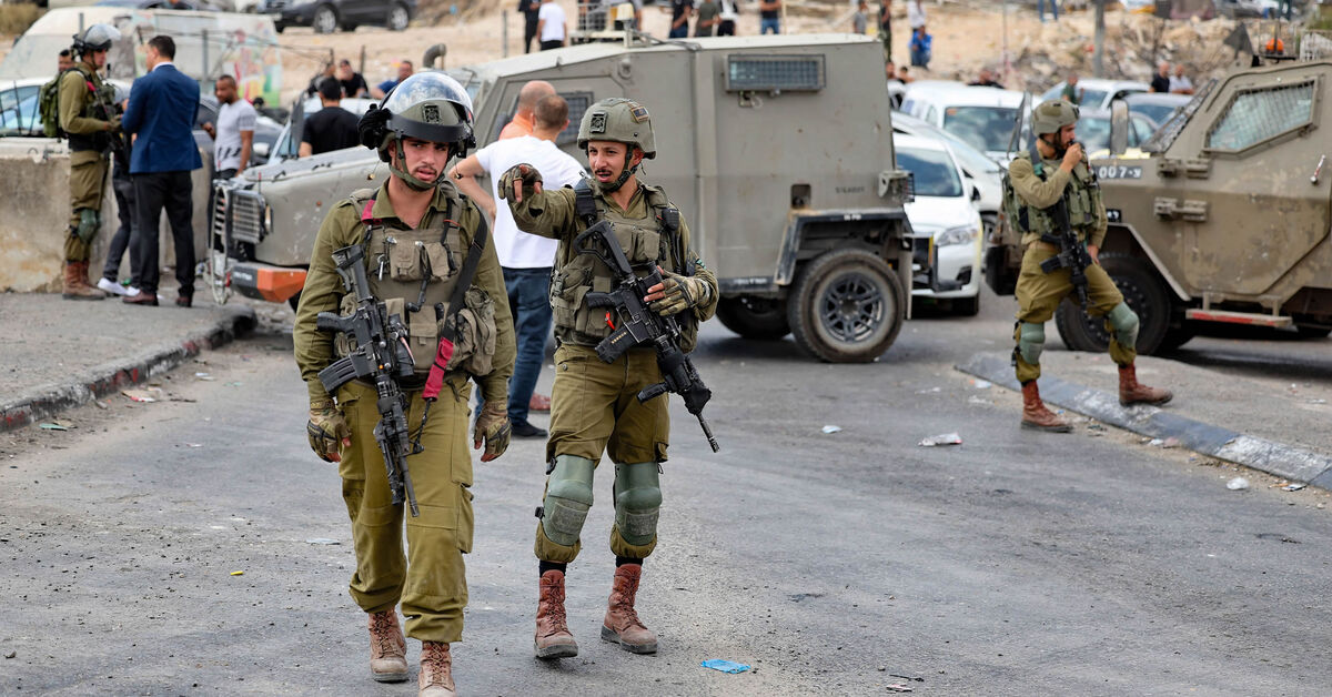 Palestinian attack on Israeli soldiers ramps up tension in Jerusalem ...
