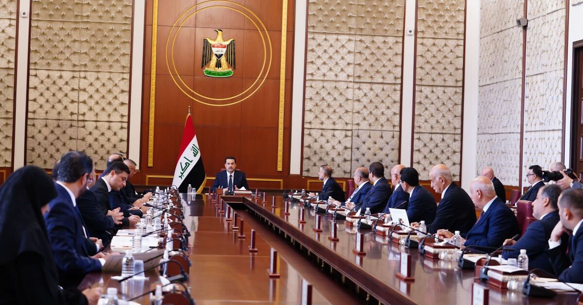 Iraq's new premier meets with cabinet - AL-Monitor: The Middle Eastʼs ...