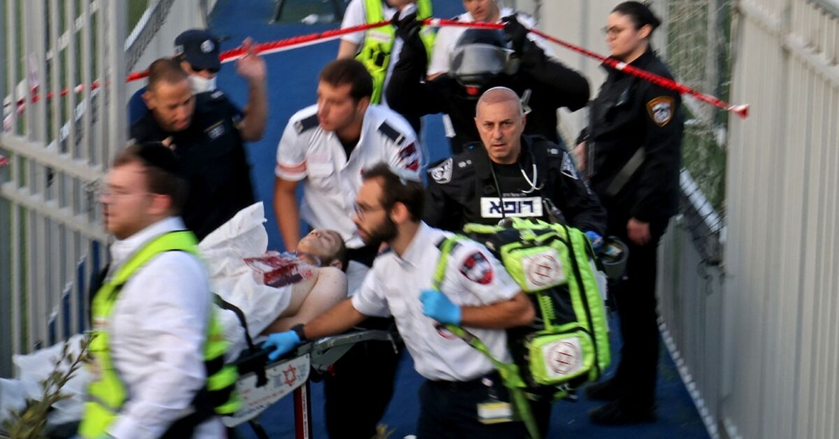 Palestinian shot dead and Israeli stabbed in Jerusalem - AL-MONITOR ...
