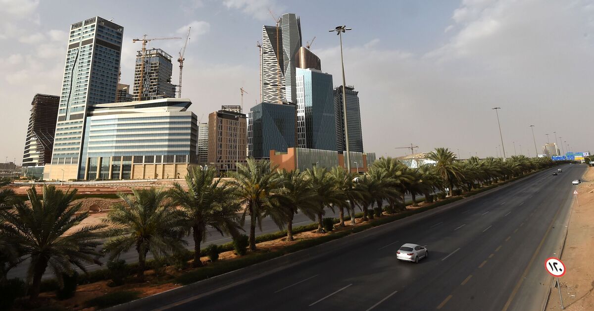 Saudi crown prince launches electric car company - AL-Monitor: The ...