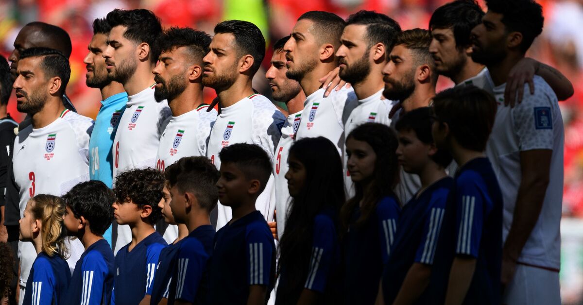 Iran's World Cup players sing anthem before beating Wales - AL-Monitor ...