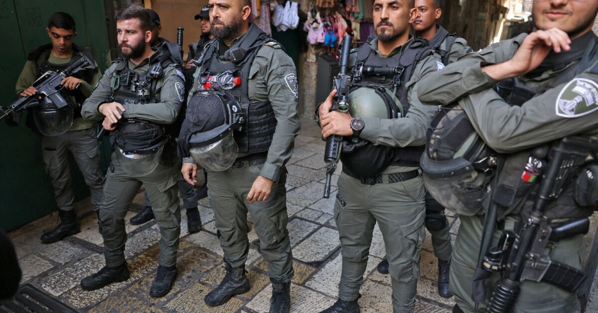 Assailant stabs officer in Jerusalem, is shot dead: Israel police - AL ...