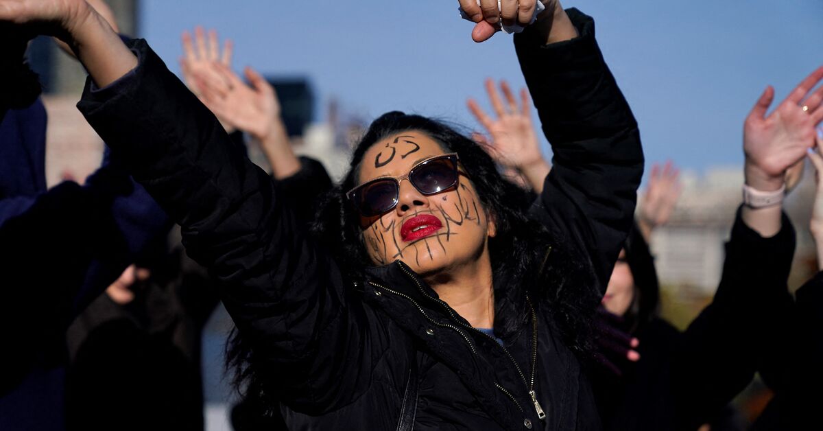 TIME magazine names Iranian women ‘heroes of the year’ - AL-Monitor ...