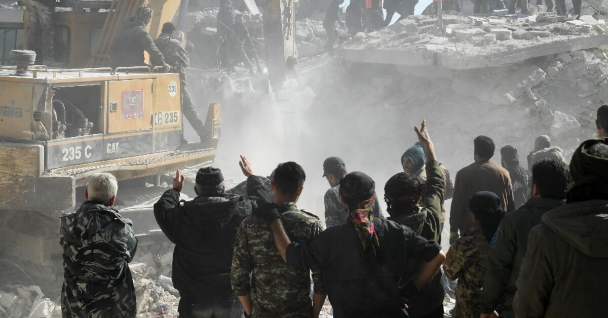 Building collapse in war-damaged Syria city kills 16 - AL-Monitor: The ...