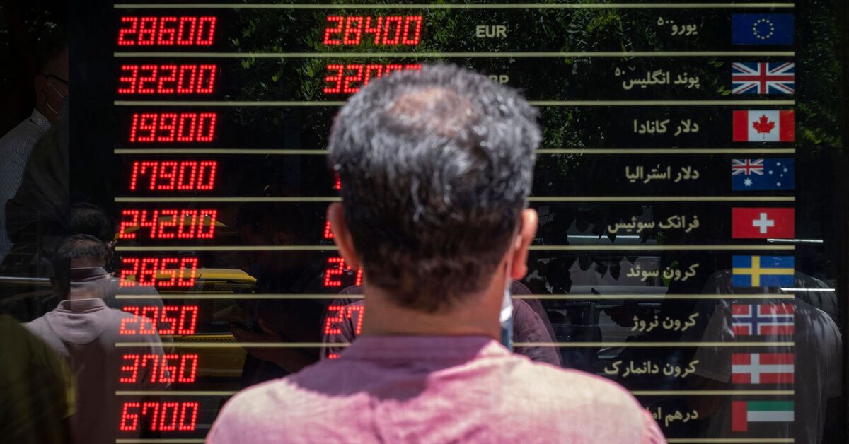 Iranian exporters to suffer impact of frozen exchange rate - AL-Monitor ...
