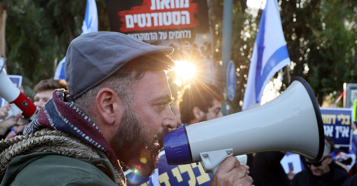 Protests across Israel against judicial reform rattle Netanyahu - AL ...