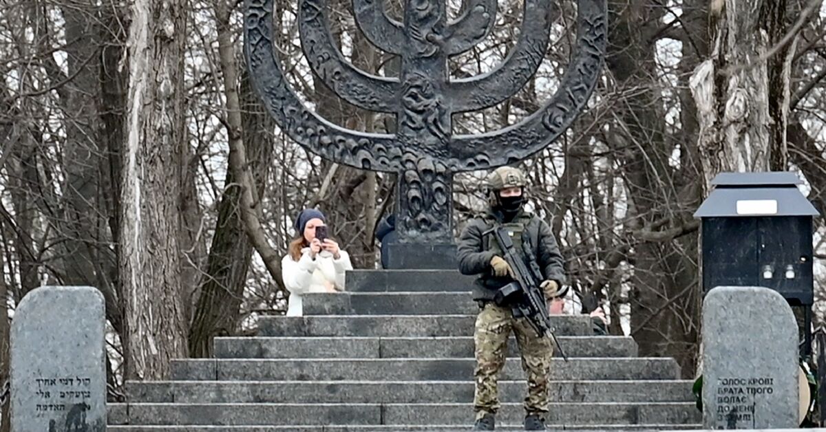 Israel 'committed to Ukraine', minister says on Kyiv visit - AL-Monitor ...