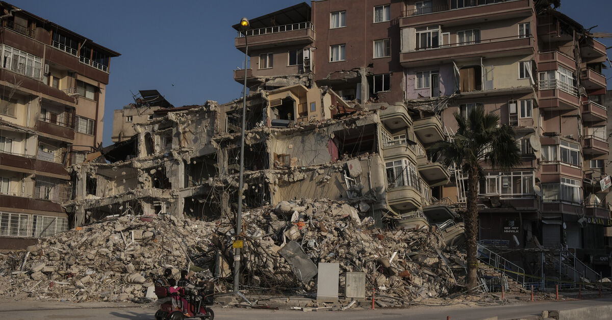 New earthquake hits Turkey’s disaster zone, killing one, trapping ...