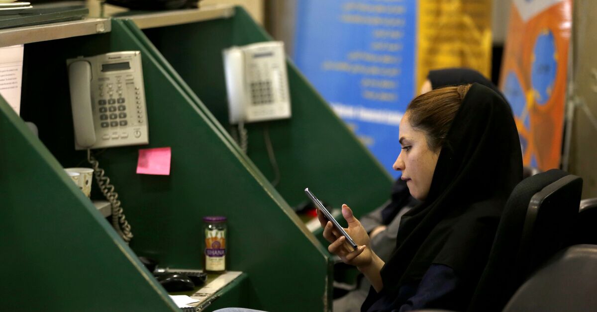 Sign up for Al-Monitor's new text alerts - AL-Monitor: The Middle ...