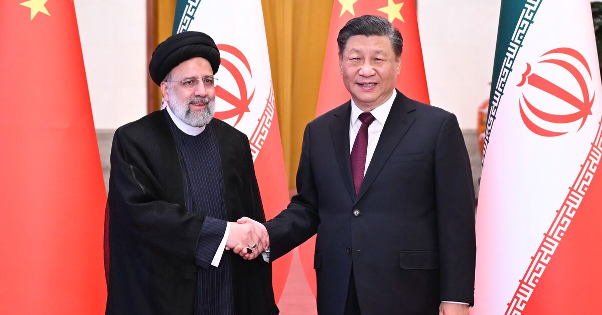 As sanctions bite, Iran's Raisi talks business in China - AL-Monitor ...