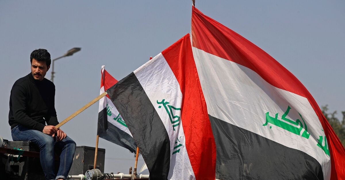 Iraqis continue to protest controversial electoral law amendment - AL ...