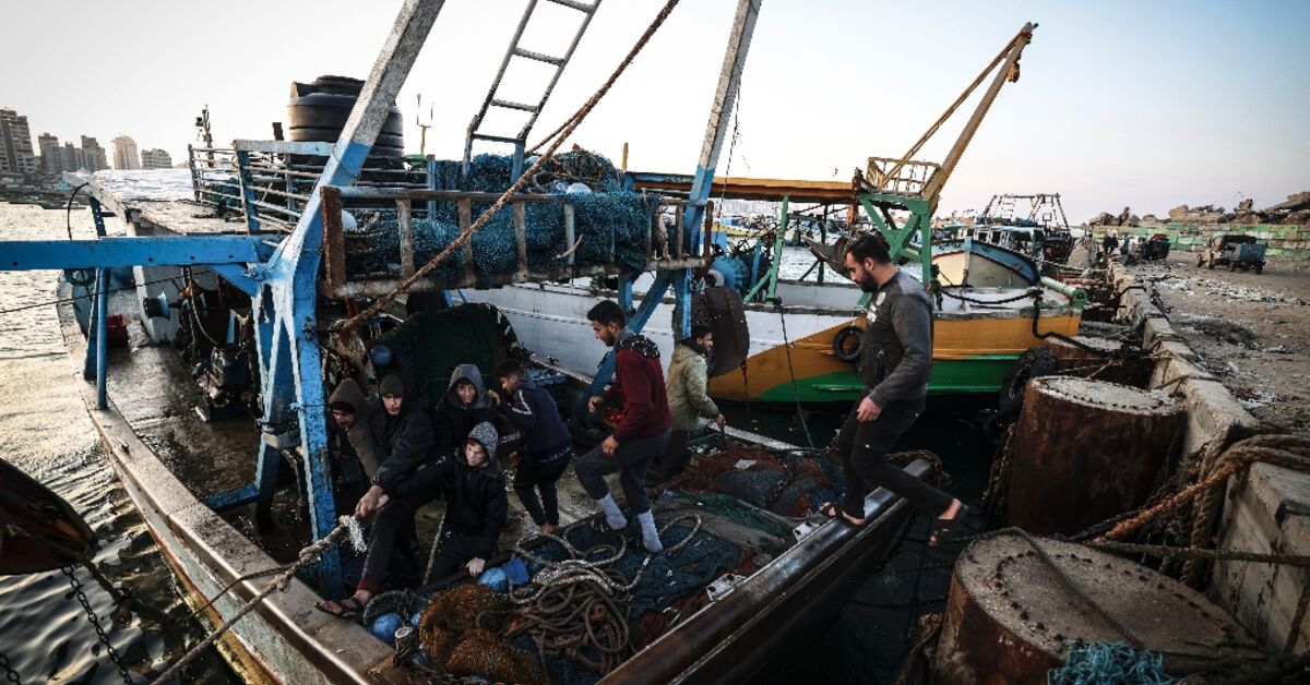 Gaza fisherman tests waters in legal fight over Israeli blockade - AL ...