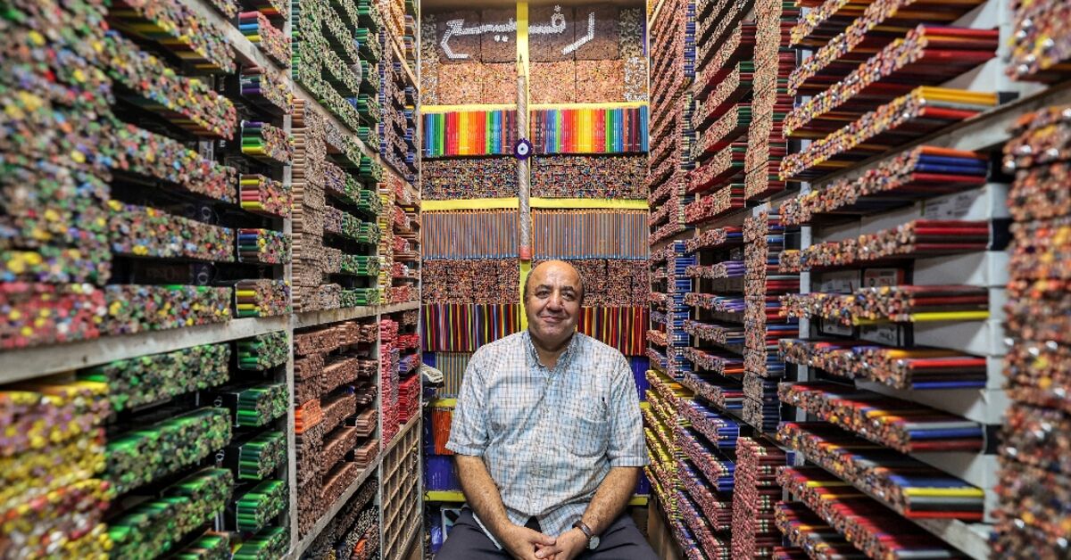 Splash of colour: the Tehran bazaar's pencil seller - AL-Monitor: The ...