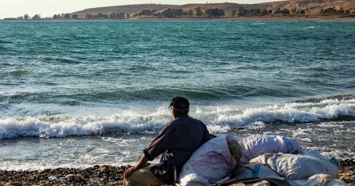 Syria fishermen despair at water loss, river pollution - AL-Monitor ...