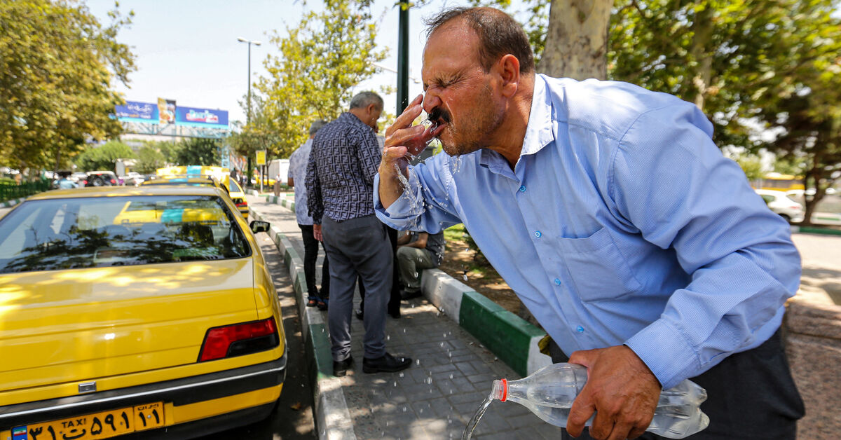 Iran: Unprecedented heat wave triggers emergency holidays - AL-Monitor ...