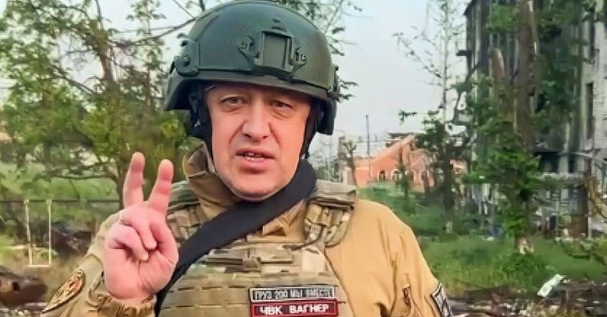 Wagner chief Prigozhin among passengers in fatal plane crash: Russian ...