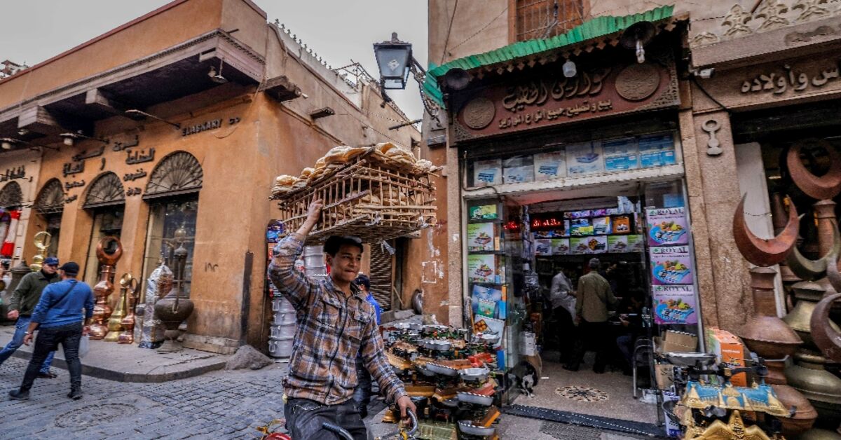 Egypt inflation hits record high of nearly 40% - AL-Monitor: The Middle ...