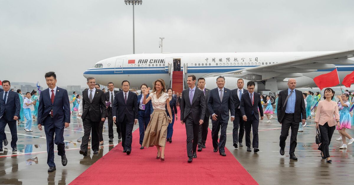 Red carpet, honor guard and flowers: Syria’s Assad receives lavish ...