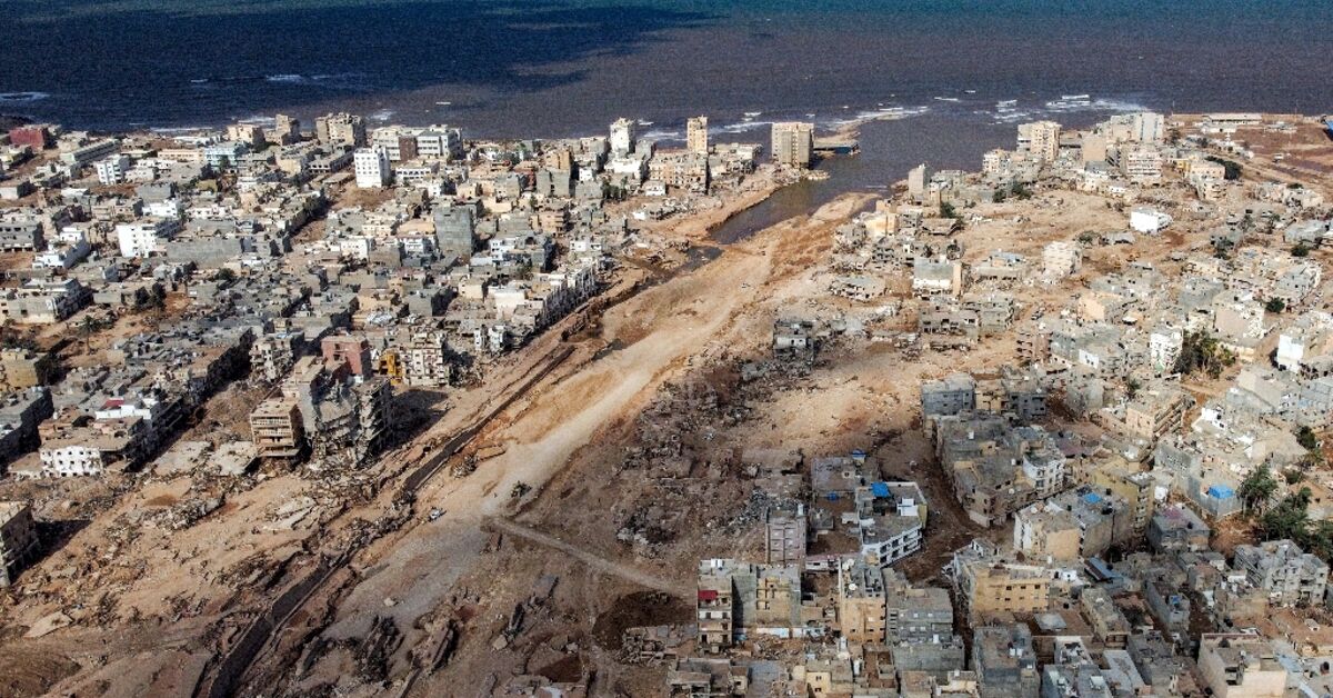 Communications cut to flood-hit Libya city after protests - AL-Monitor ...