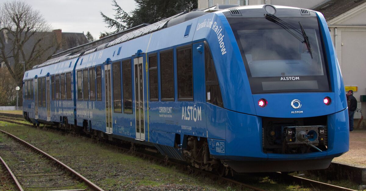 Saudi Arabia set to begin Middle East’s first hydrogen train trials ...