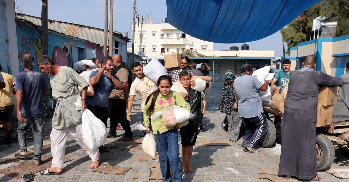 Gaza death toll soars above 8,200 as UN estimates 1.4 million displaced ...