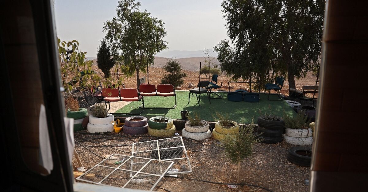 Palestinians expelled from W.Bank village as Gaza war rages - AL ...