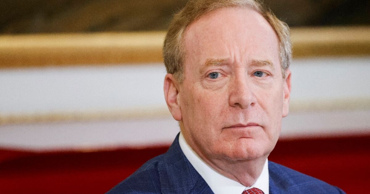 Microsoft chief says Russia is spreading Middle East disinformation ...