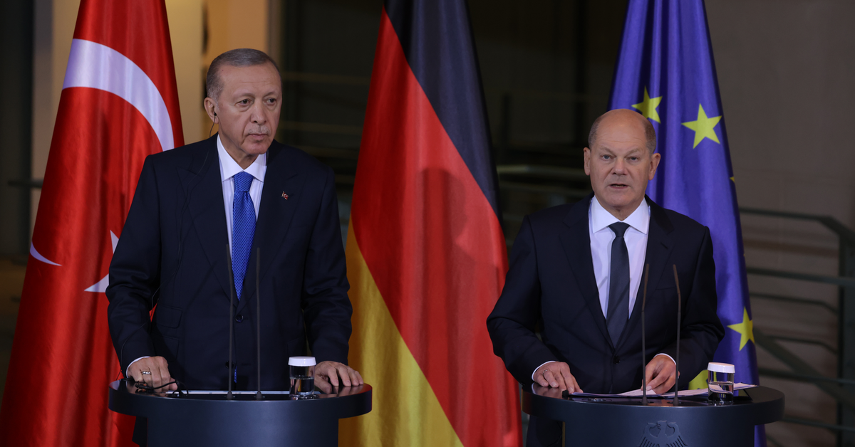 Tensions erupt at Turkey's Erdogan presser in Germany over Gaza war ...